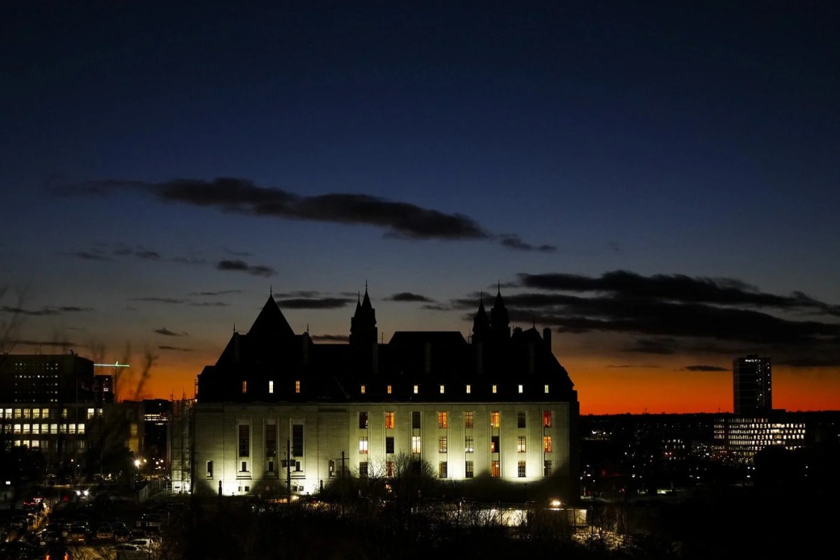 Supreme Court affirms law that curbs spy watchdog members ...