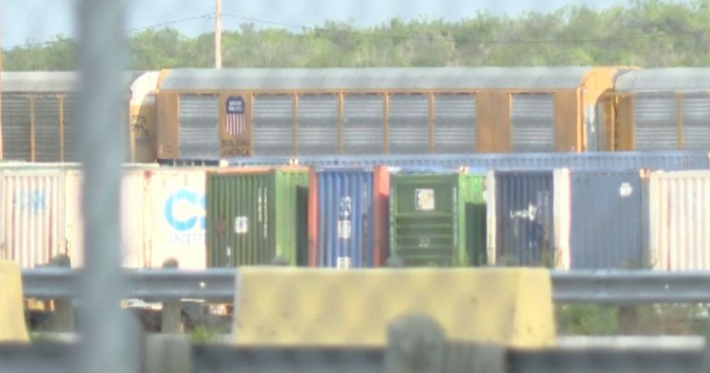 Six Found Dead in Cargo Boxcar at Union Pacific Yard in Border Town ...